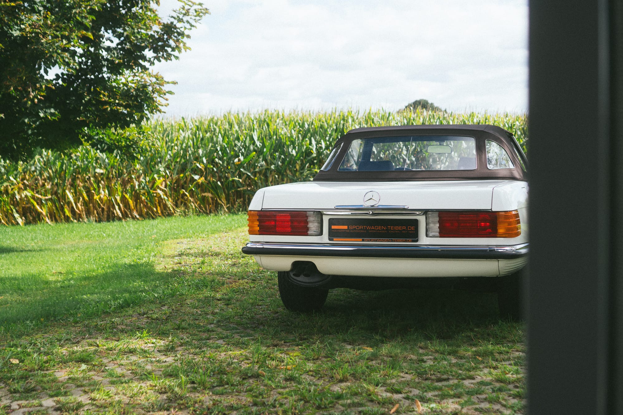 Mercedes-Benz 280 SL R107